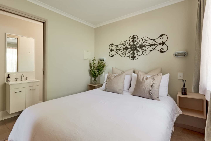 Cozy Tenterfield Cabin  Ensuite, Kitchen & Deck - Tenterfield