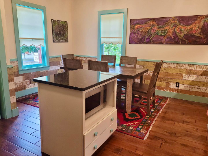 Historical Guy Waring House, Sleeps 5! - Twisp, WA