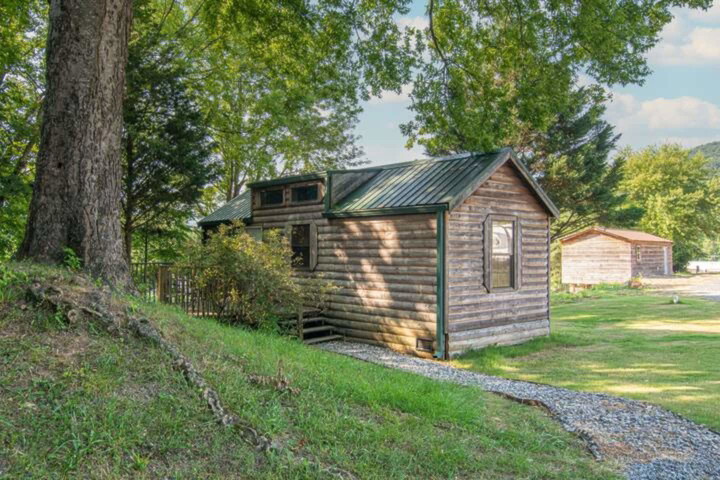 Raccoon Mountain Rustic Cabin By Caverns - Chattanooga, TN