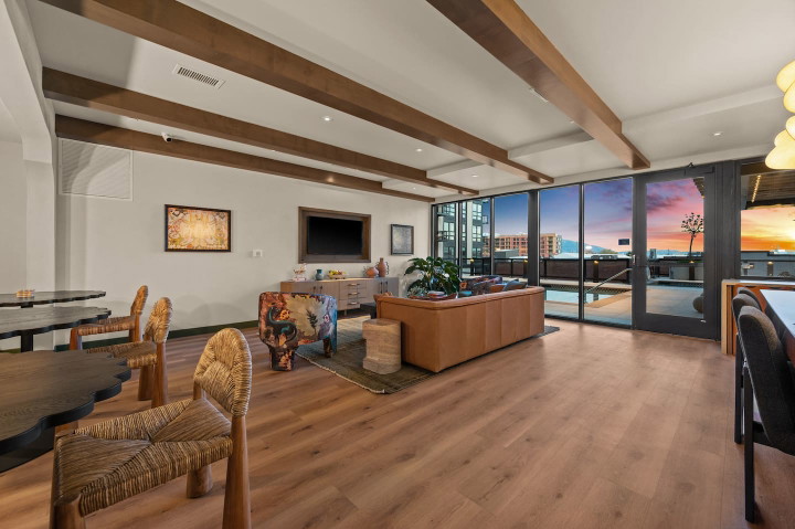 Luxury Retreat - Pool, Sauna, And Parking - Salt Lake City, UT