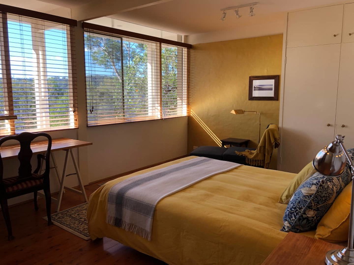 Stylish Nature Retreat On Sydneys North Shore - Lane Cove