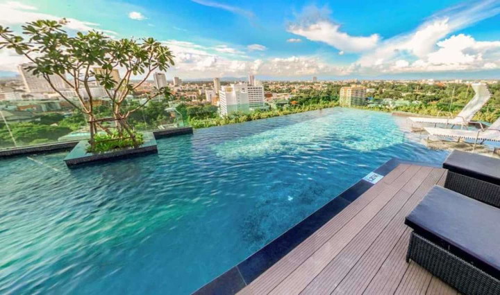Nice Location! The Astra Condo, Cozy 2 Bedrooms, Walk To The Night Market And Ancient City - Chiang Mai