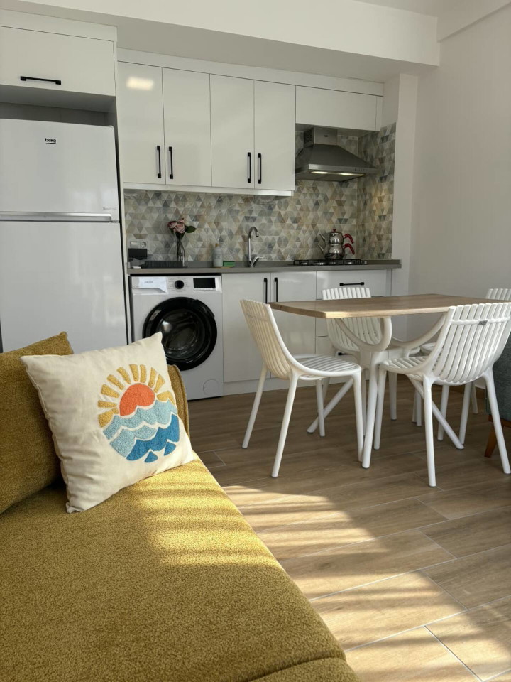 Taşucu Merkezde Sahile Yakın 1+1 Ferah Daire - Silifke