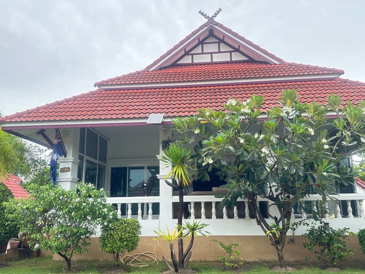 80 Meters From The Beach - Thailand