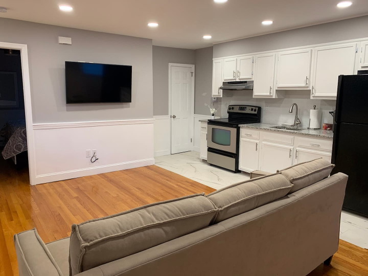 Sunset Retreat: 1br Walking Distance To The Beach - Stamford, CT