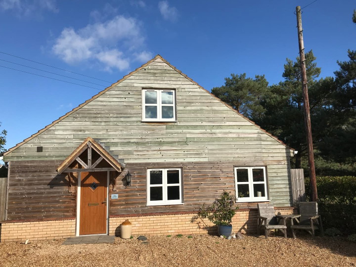 The Acorn - Detached, Clean And Quiet - Hertfordshire