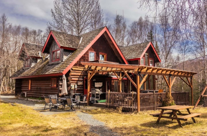 Moose Meadows Log Cabin, Chalet Hot Tub, Sleeps 18 - Anchorage, AK