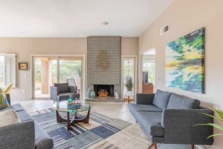 Decompress At A Mid-century Inspired Desert Paradise - Palm Desert, CA