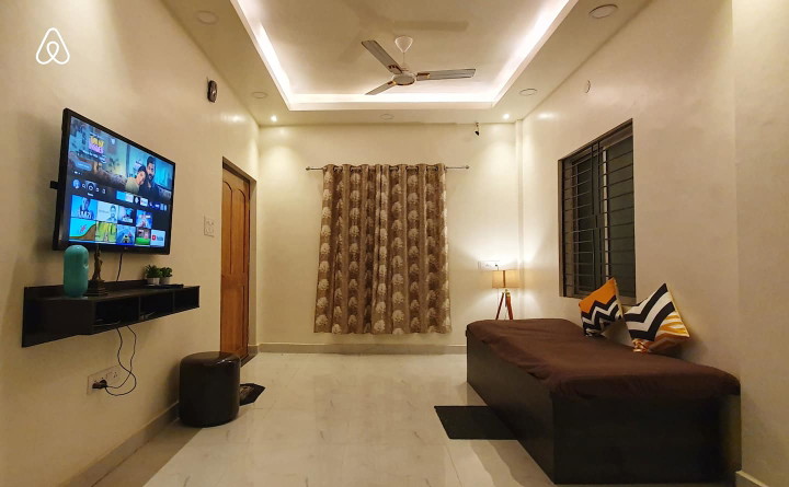 Suburb Cozy Studio - Odisha