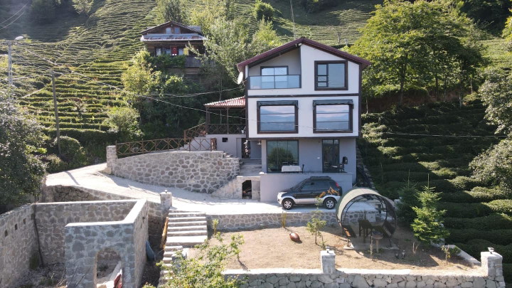 Nature - Peace And Mountain View - Rize