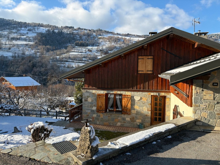 Maison De Village Spacieuse - Aigueblanche