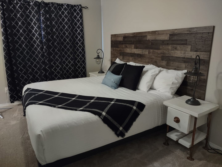 Rockies Getaway  Entire Bungalow - Hinton