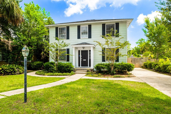 East Hill Manor Large Double Apartment Villa - Pensacola, FL