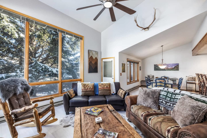 Trail Ridge Retreat - Sleeps 8 - Edwards, CO