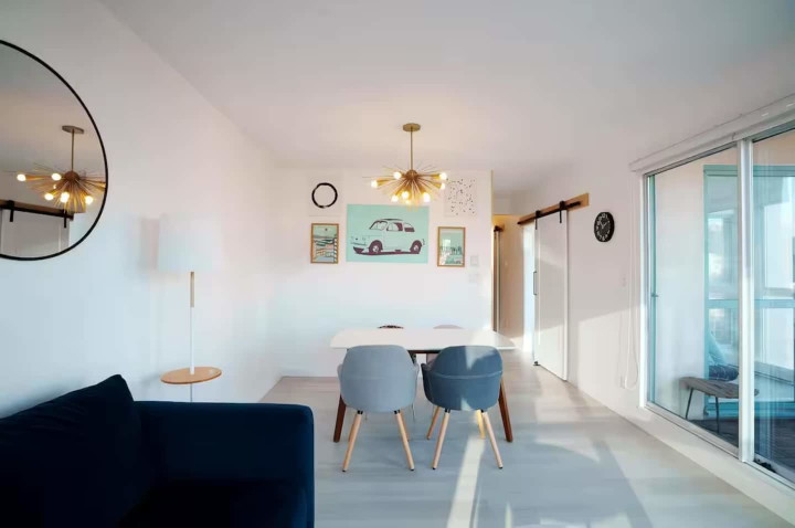 Bright Ocean View 2 Bedroom Downtown - Vancouver