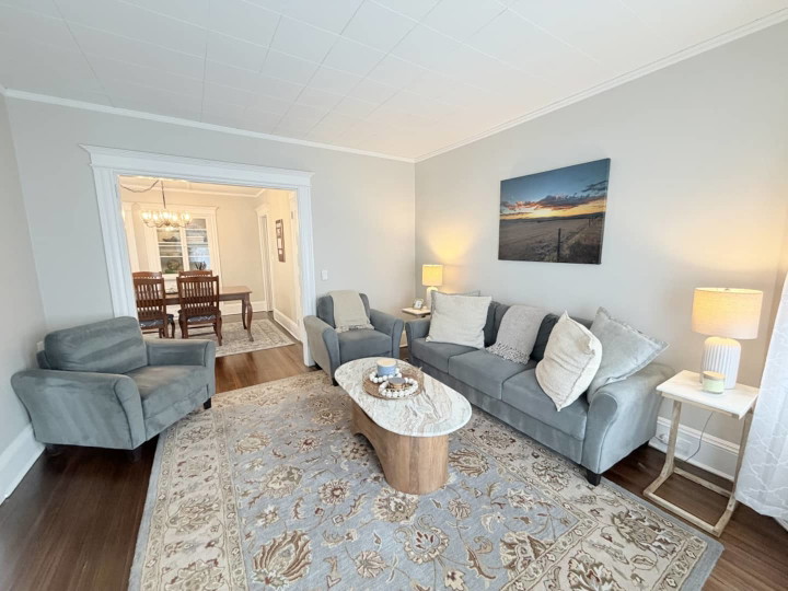 West Hartford Center: Cozy New England Apartment - Hartford, CT