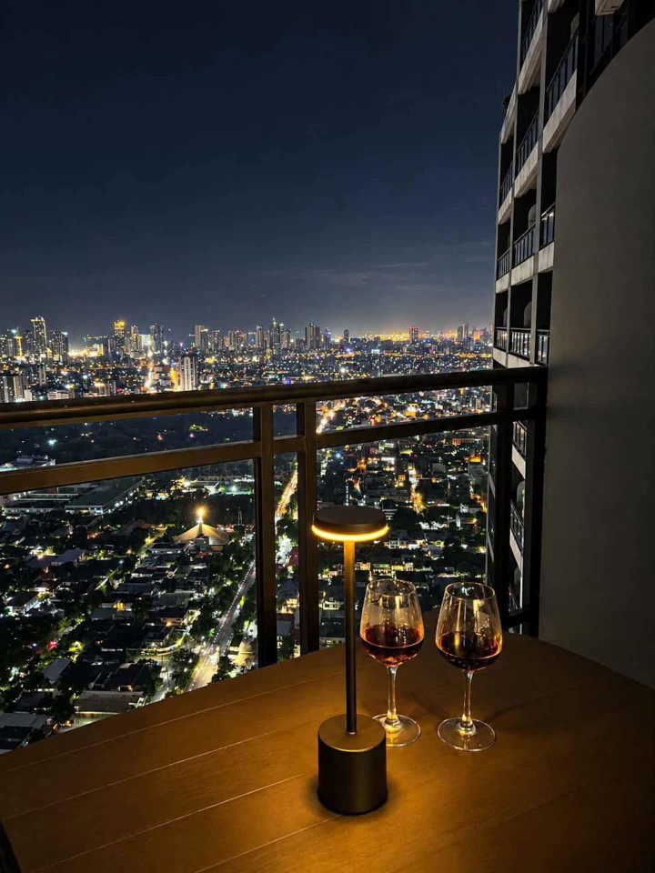 Milano 45 Gym Pool Mall Penthouse Poblacion Makati - Metro Manila