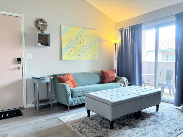 Pet-friendly 2br Mesa Condo W/ Pool + Hot Tub - Mesa, AZ
