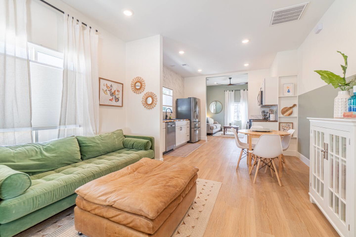 Reno Dream Cottage: Delightful 2-bedroom Sanctuary - Reno, NV