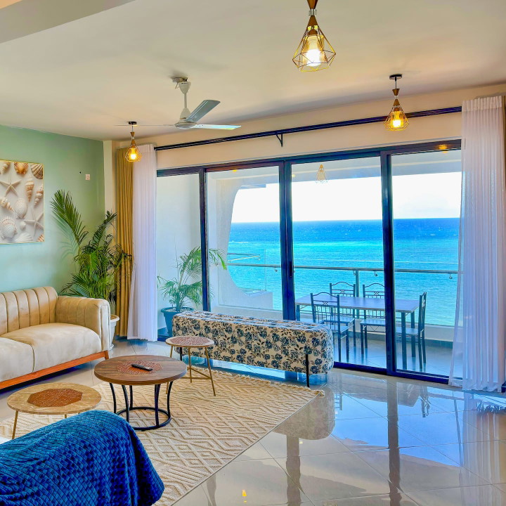 Jumeirah Palms: Beachfront+pool+gym+allensuite+ac9 - Mombasa