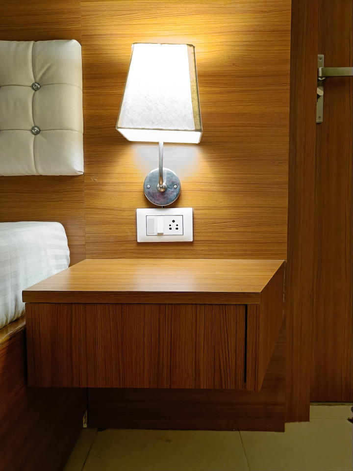 Alpine Retreat1.0- Lovely Urbancondowith Patio-1bk - Guwahati