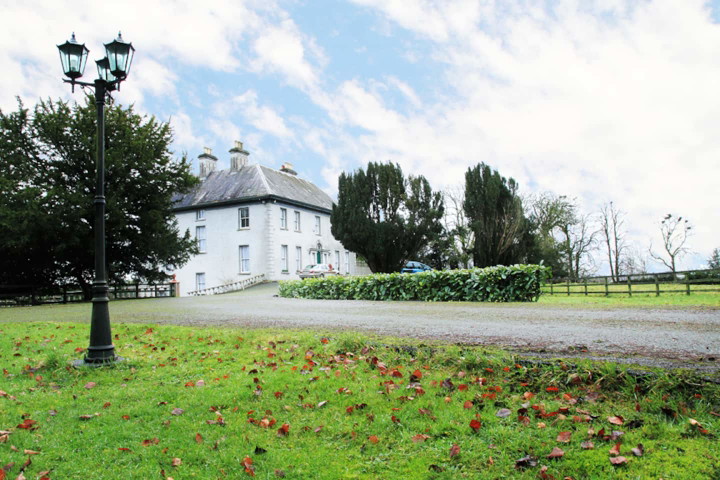 Ballycumber House | Historic Country House | 1627 - Tullamore, Ireland