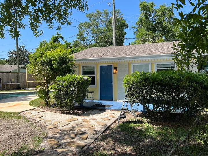 Biloxi Beach Cottage With Pool - Biloxi, MS