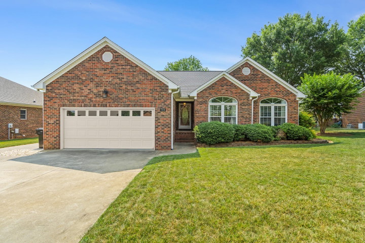 Home Away From Home Near Elon University - Burlington, NC