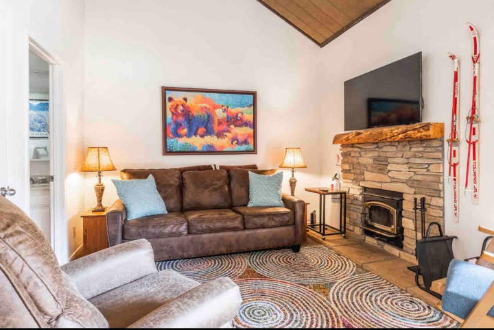Large Clean Cozy Studio/loft Great Pool & Hot Tubs - Mammoth Lakes, CA
