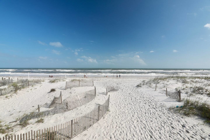 Great Beach Side Condo Steps From Beach And Heated Poolsunrise Village - Alabama