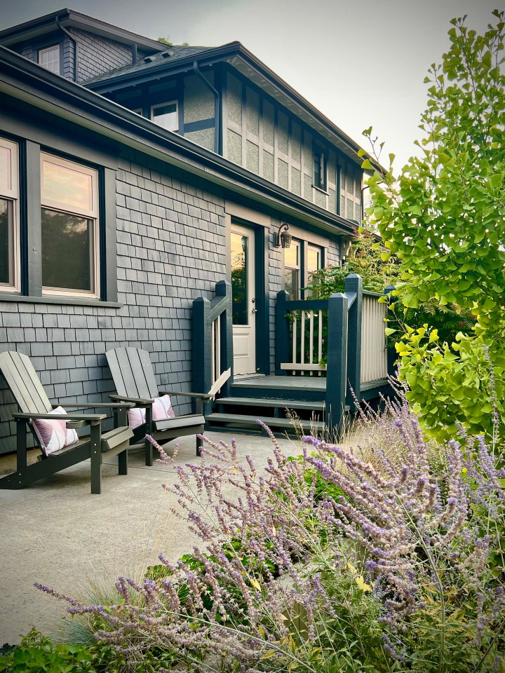 Modern East Hill 1br Suite -Minutes To Everything! - Vernon, BC, Canada