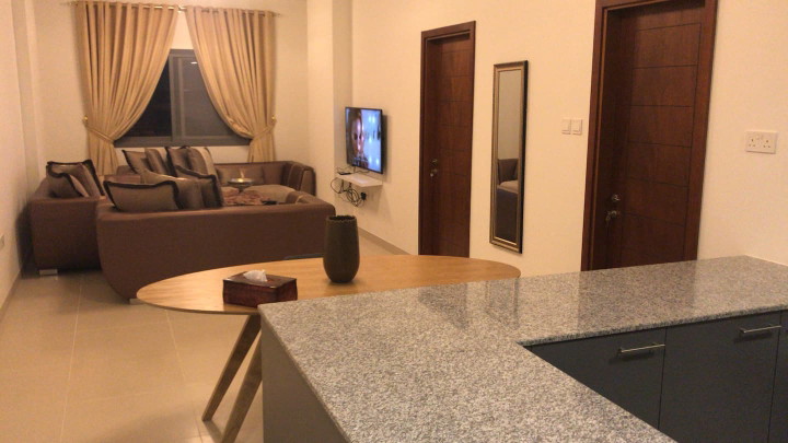 Luxuriant One Bedroom Flat With Modern Furniture - Mascate