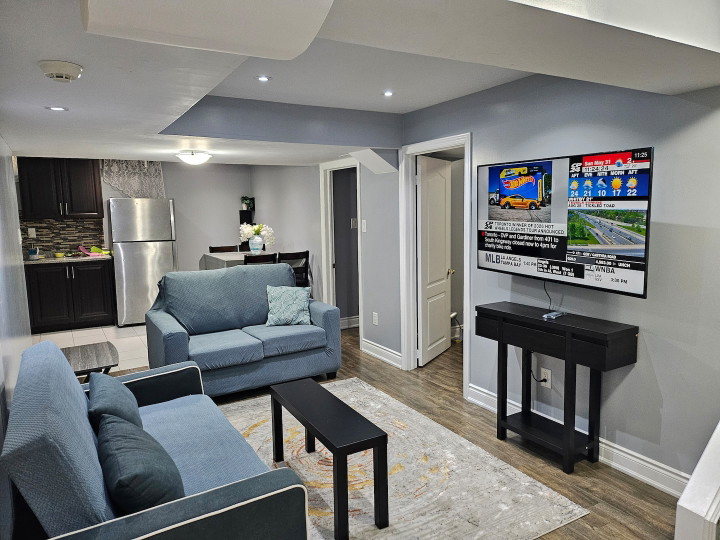 2-bedroom Basement|private Entry, Kitchen, Netflix - Brampton