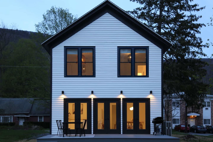 Modern Dreamy Hudson Valley Home - Phoenicia, NY