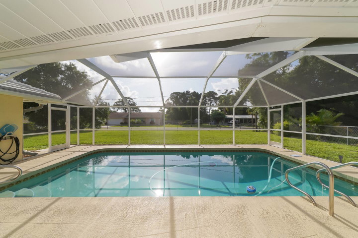 Huge Pool, Close To Beaches, Restaurants & Shops - Venice, FL
