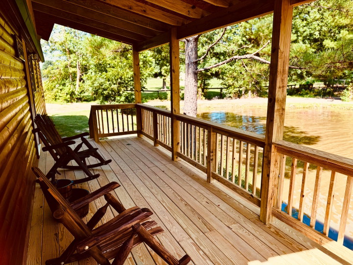 Whitetail Cabin | Waterfront Farm Stay + Animals - Fayetteville, NC