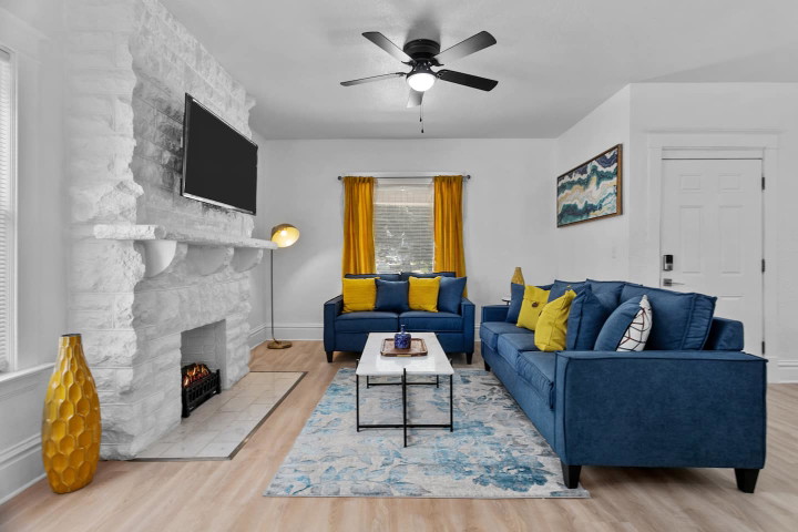 Modern 2 Bedroom Apartment In Kansasa City - Kansas City, MO