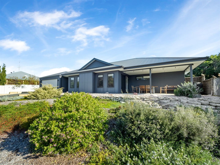 Whale Tails Augusta - Stylishly Modern In The Town Of Augusta - Augusta, Australia