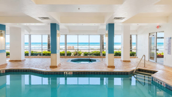 The Perch | Studio W King Bed | Steps To The Beach - Daytona Beach, FL