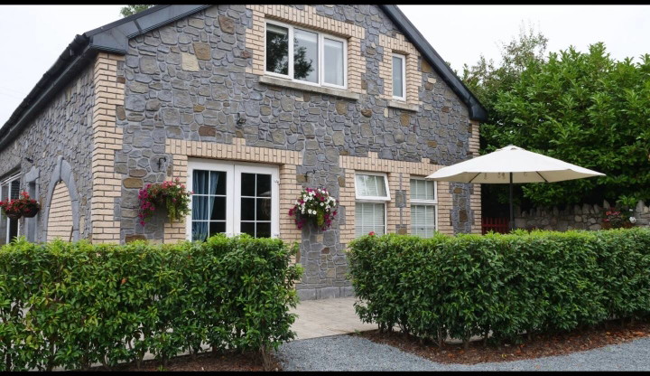 Rosneys Retreat
Peacefully & Tranquillity - Tullamore, Ireland