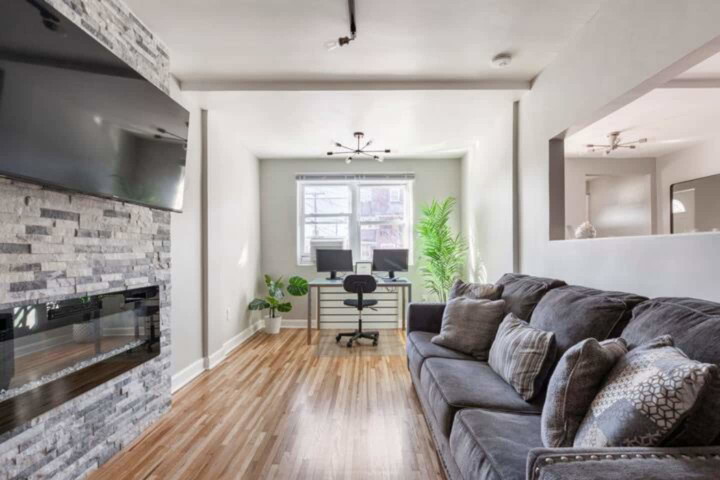 Spacious 1 Bedroom W/parking In Canarsie Brooklyn - Brooklyn, NY