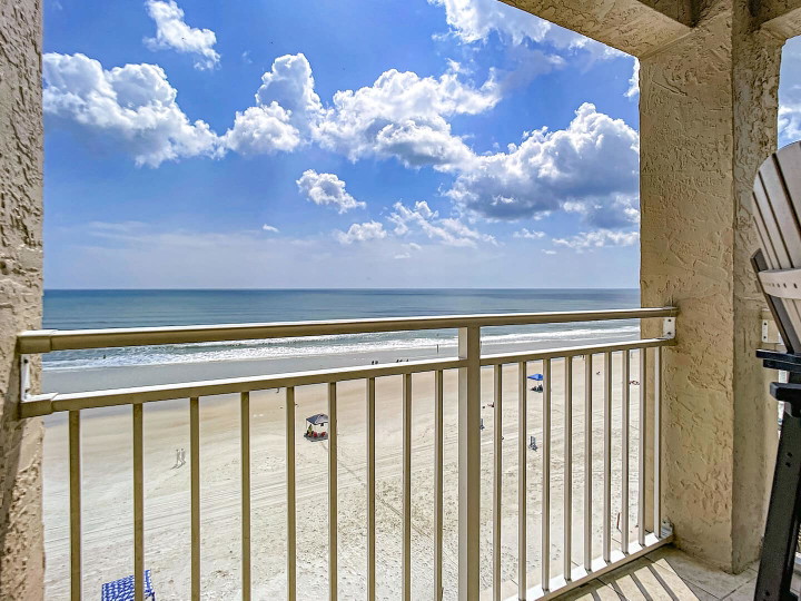 6th Floor Oceanfront 3br With Panoramic Ocean Views And Private Balcony - New Smyrna Beach, FL