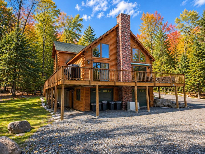 Mooseleuk Lodge|sleeps 12|water & Trail Access! - Greenville, ME