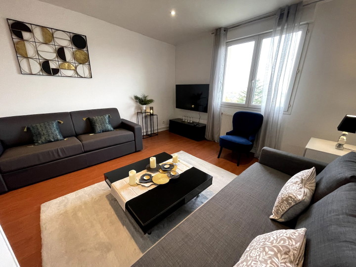 Very Cozy Accommodation In City Center - Buc