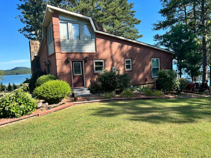 Beautiful Lake Home - Morristown, TN