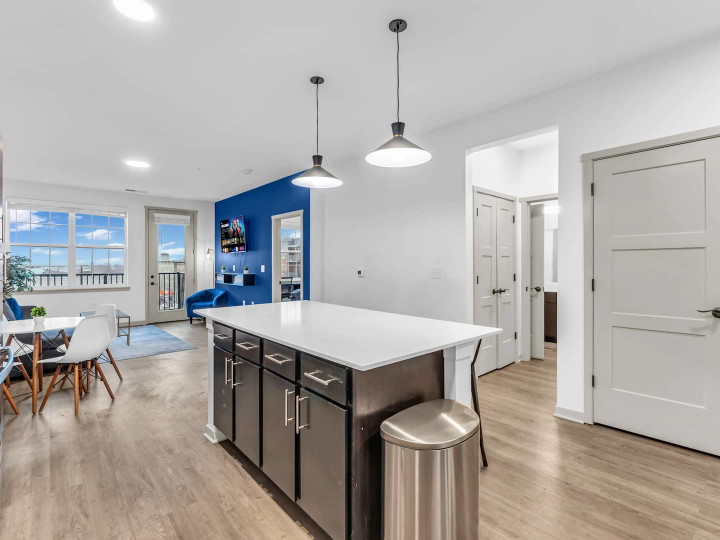 Elegant 1bd | Near Purdue | Free Parking + Gym - Lafayette, IN