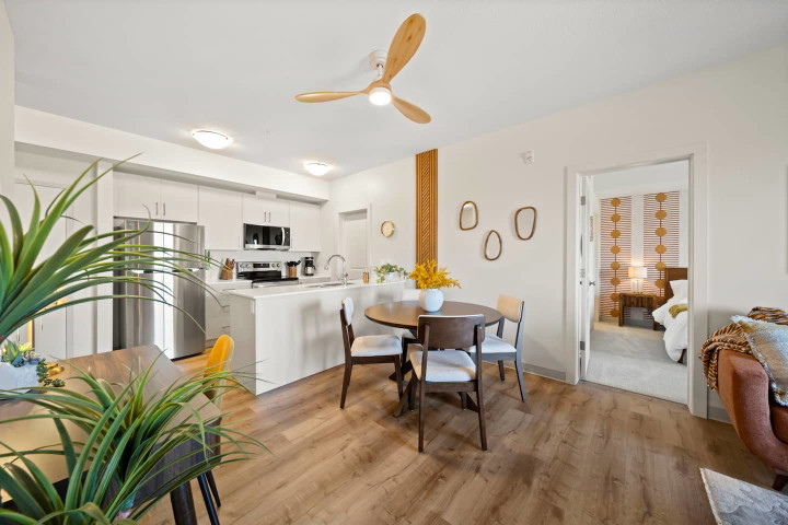 A Suite Spot In Capstone | Trails, Views & Vibe - Red Deer