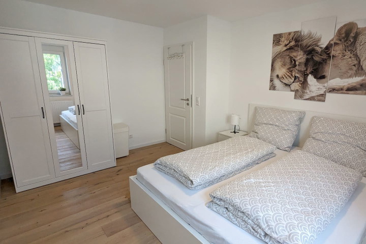 Möbliertes 3-zimmer Apartment Mit Balkon - Sindelfingen