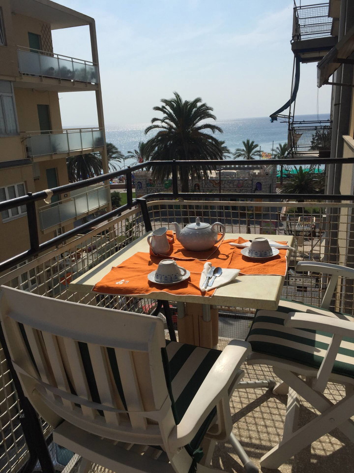 Appartamento Casa Lia Sul Mare -Bikes Storage - Finale Ligure