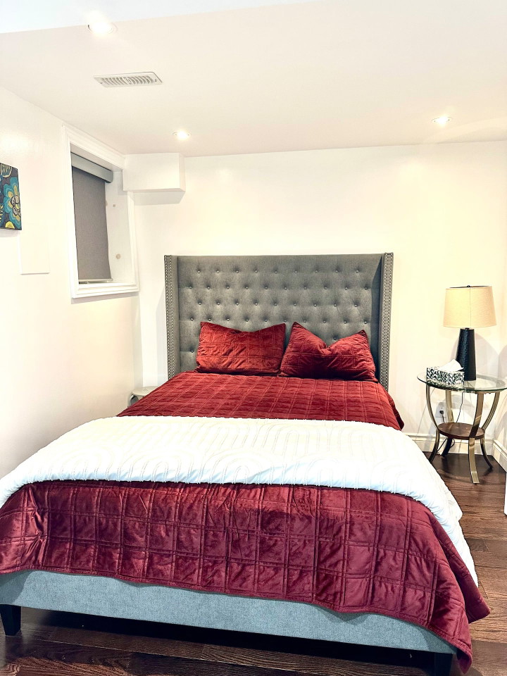 Appartement D'une Chambre Au Sous-sol - Pickering